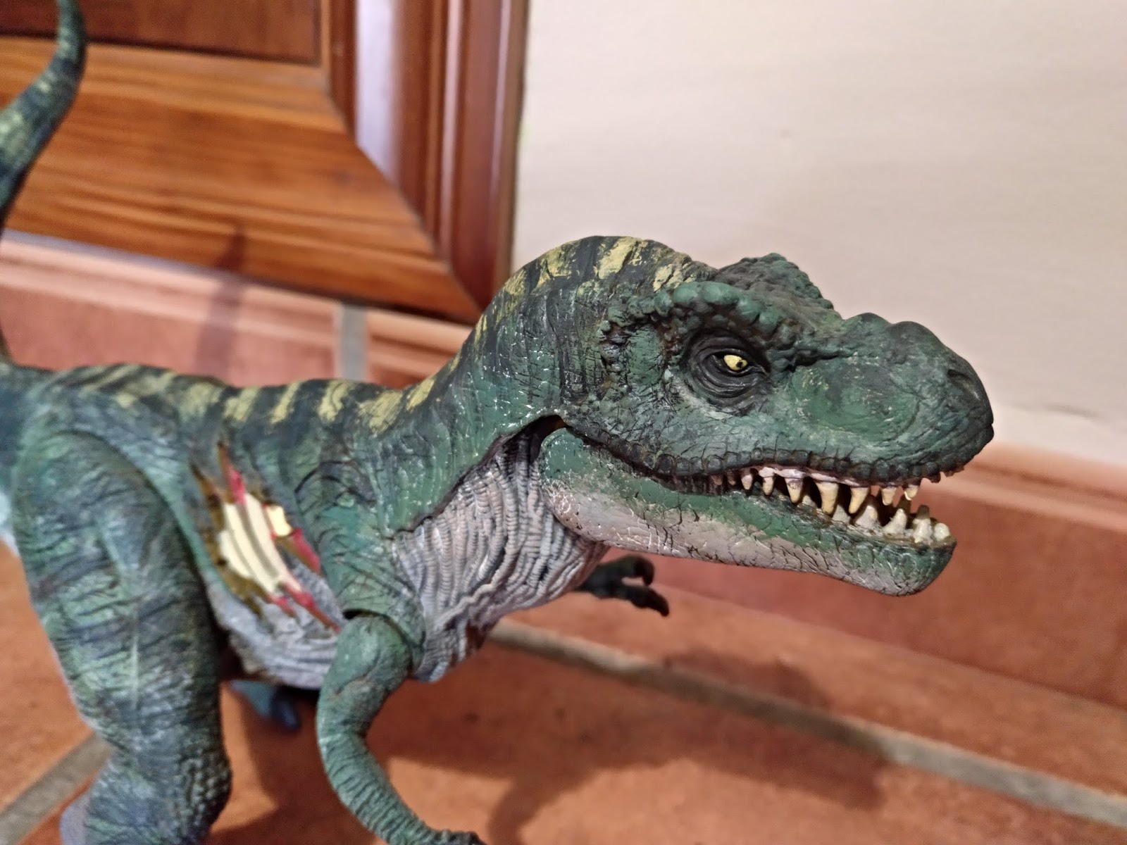El Blog de Bahia: Re Repaint: T-Rex 2.0. (Jurassic Park 3, Hasbro 2001)