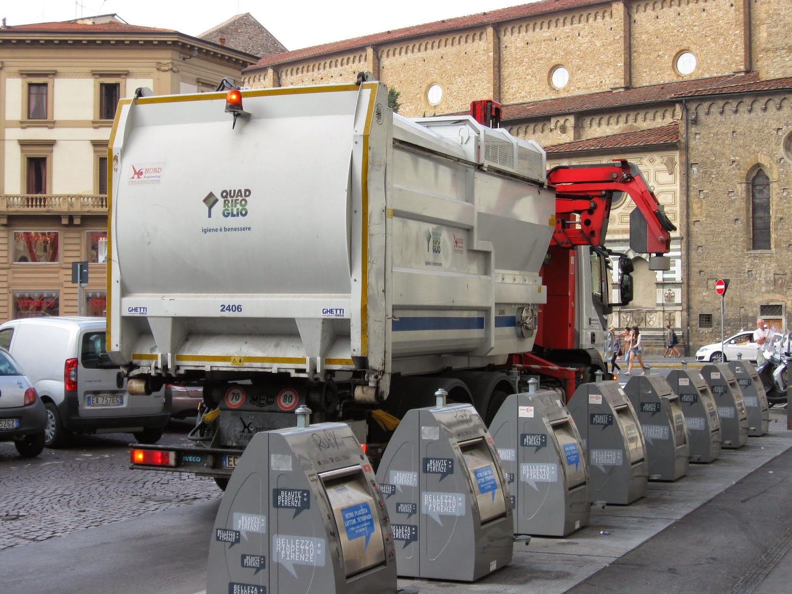 Mike McLellan's Postcards: Florence Italy Garbage Truck