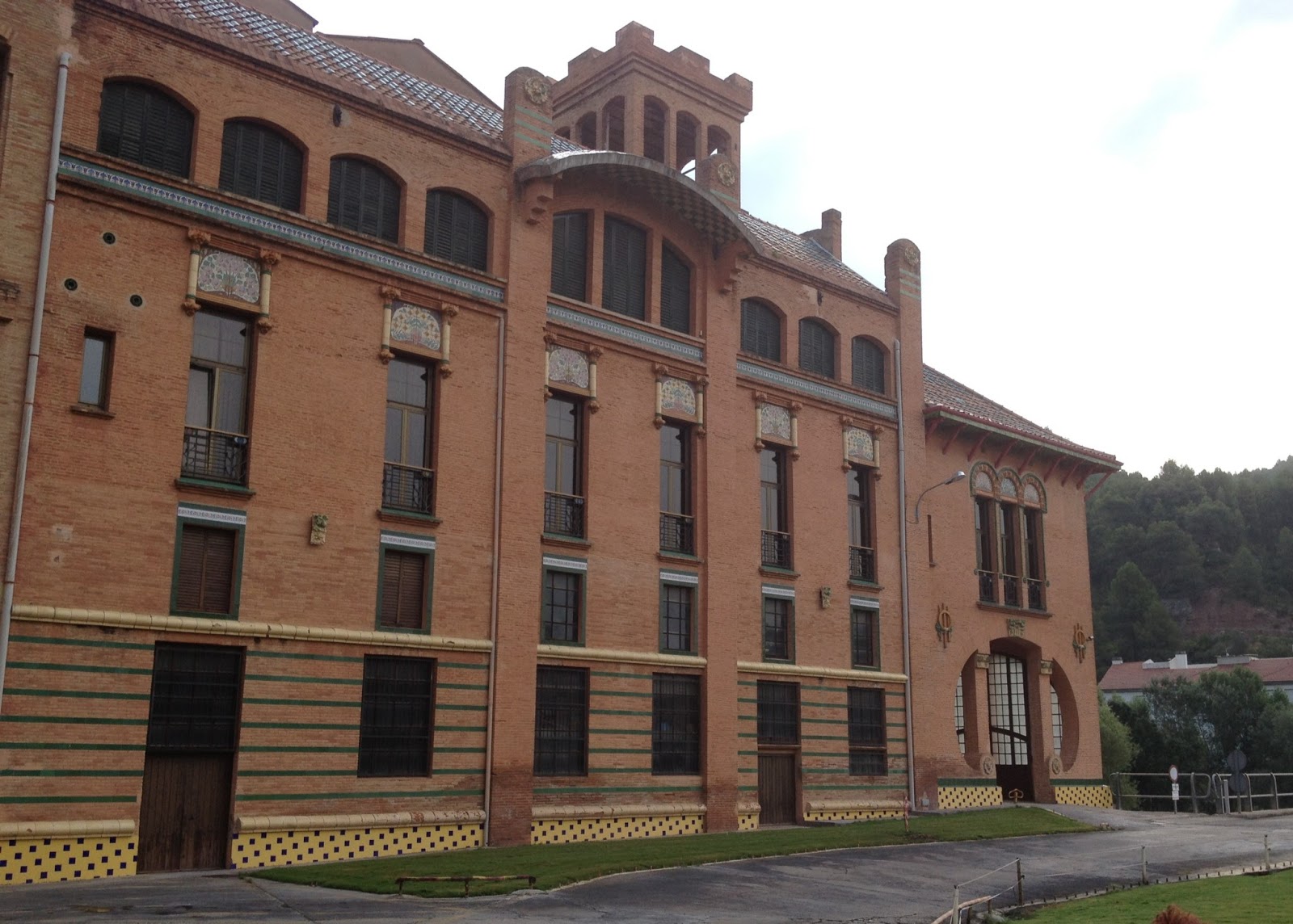 Tomba que gira... (que gira que tomba): Vacances amb història a ...