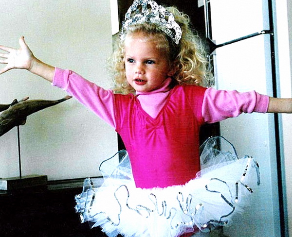 Tim Samaras Blog: Taylor Swift Childhood Photos