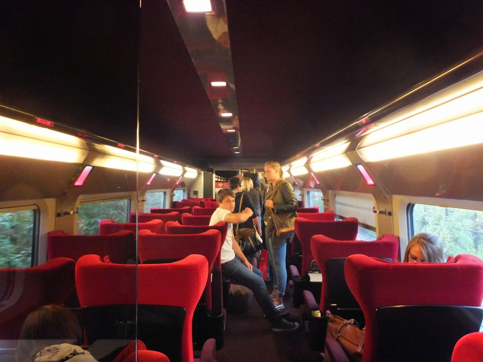 27 Thousand Waves: Les Puces St. Ouen, Sunday in the Marais and Train ...