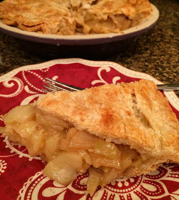 Mennonite Girls Can Cook: Apple Pie with Cooked Filling