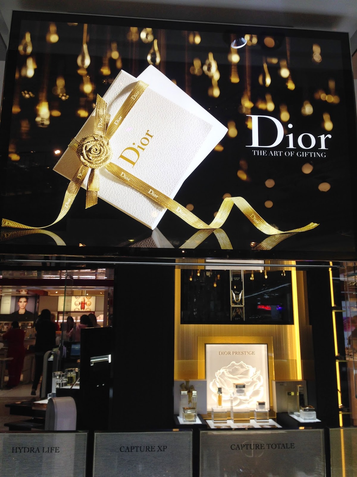 Dior: 7P's of Promotion