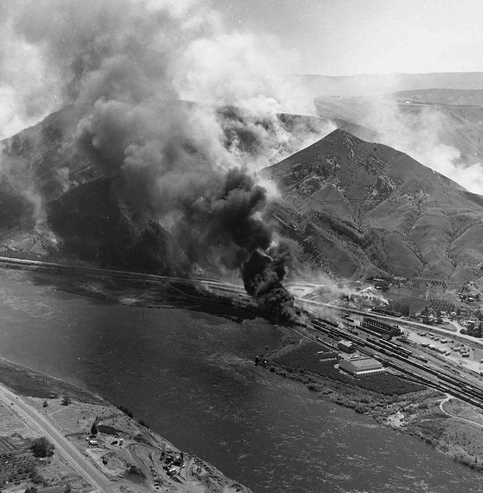 Big Bend Railroad History: 1974 Wenatchee Explosion Aerial Views
