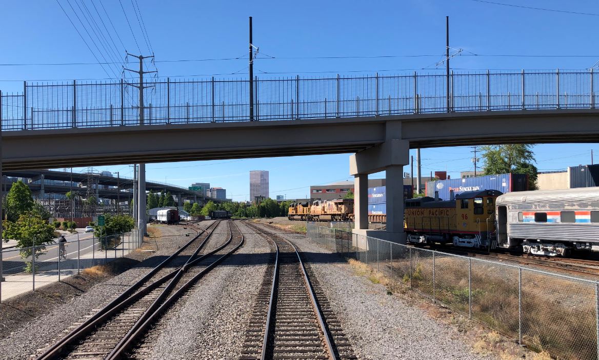 Palouse, Elberton and Ainsworth Railroad: Portland's rail nexus and the ...