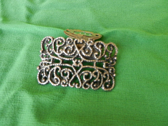 Vintage Life & Design.: A Vintage Dress Clip, What to Do With It?
