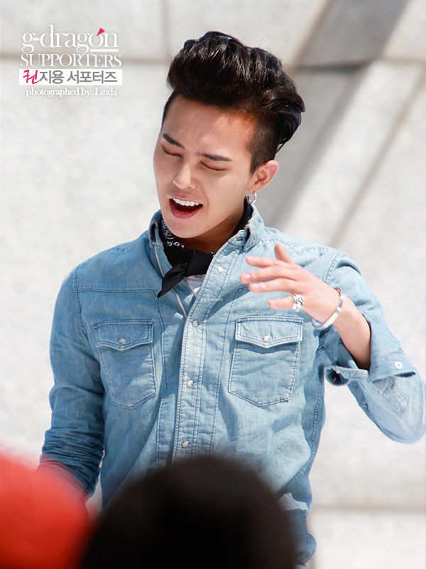 Bigbang is still alive: G-Dragon: Visit Korea CF Shoot (120420) [PHOTOS]