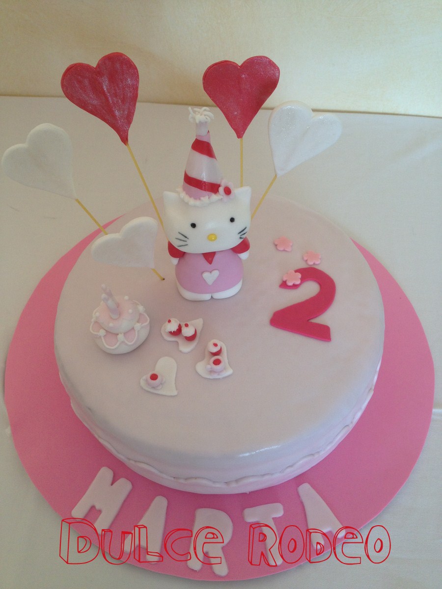 Dulce Rodeo: Tarta de Hello Kitty para Marta