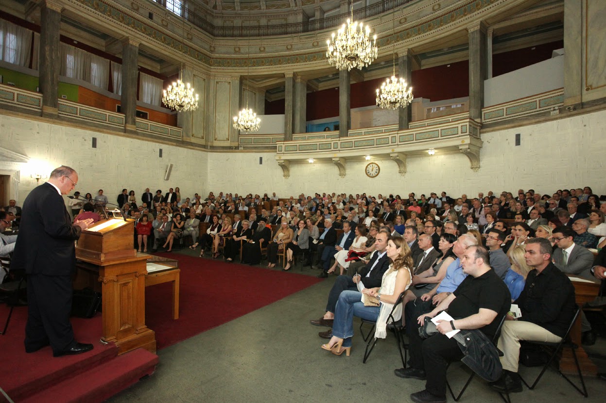 Ο ΣΥΓΓΡΑΦΕΑΣ ΚΩΝΣΤΑΝΤΙΝΟΣ ΛΟΥΛΗΣ: ΕΚΔΗΛΩΣΗ ΣΤΗΝ ΠΑΛΑΙΑ ΒΟΥΛΗ