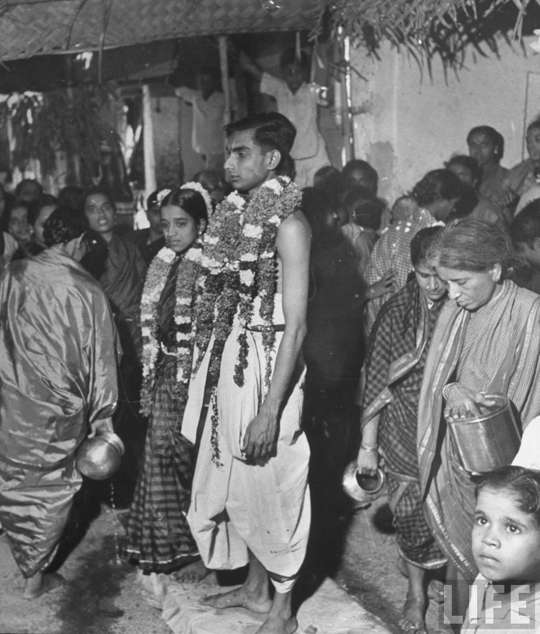 Hindu Brahmin Caste Wedding Ceremony - India 1946 - Old Indian Photos