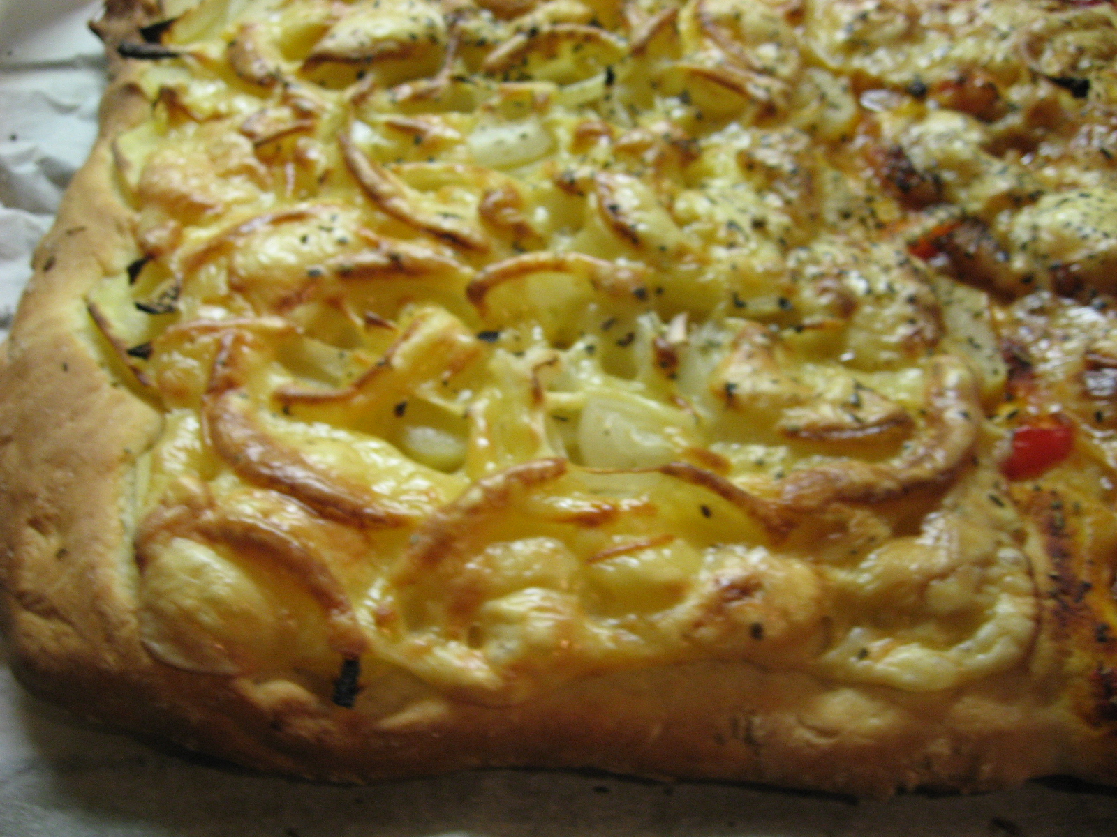 piekielna kuchnia Izabelli: Pizza z ziemniakami :) i klasyczna z boczkiem