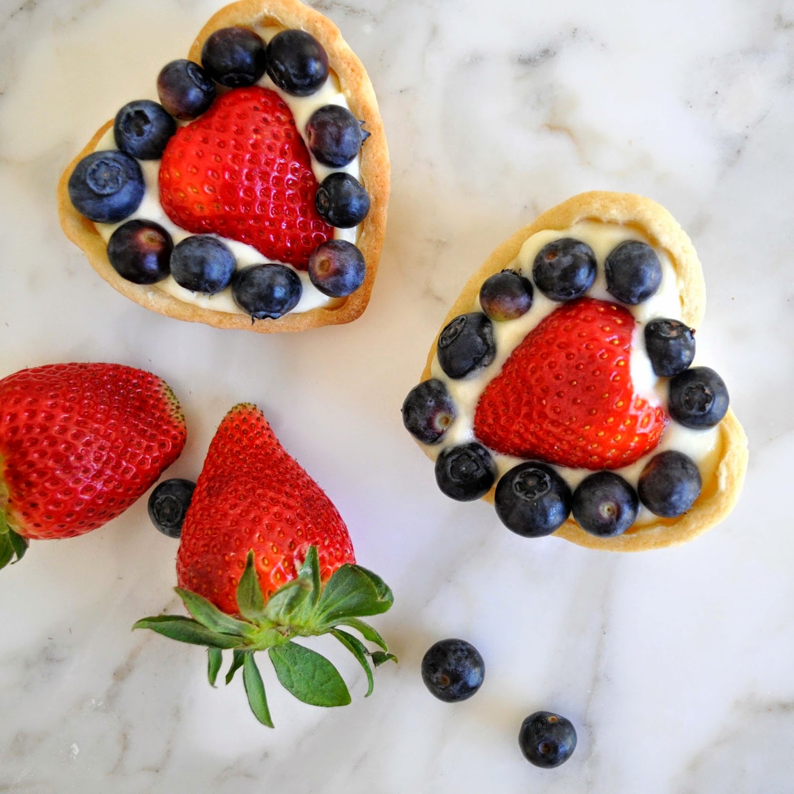 Cooking with Manuela: Heart Shaped Fruit Tart