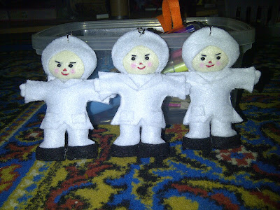 souvenir,Boneka Fudu Profesi,Bros,Gantungan Kunci dll