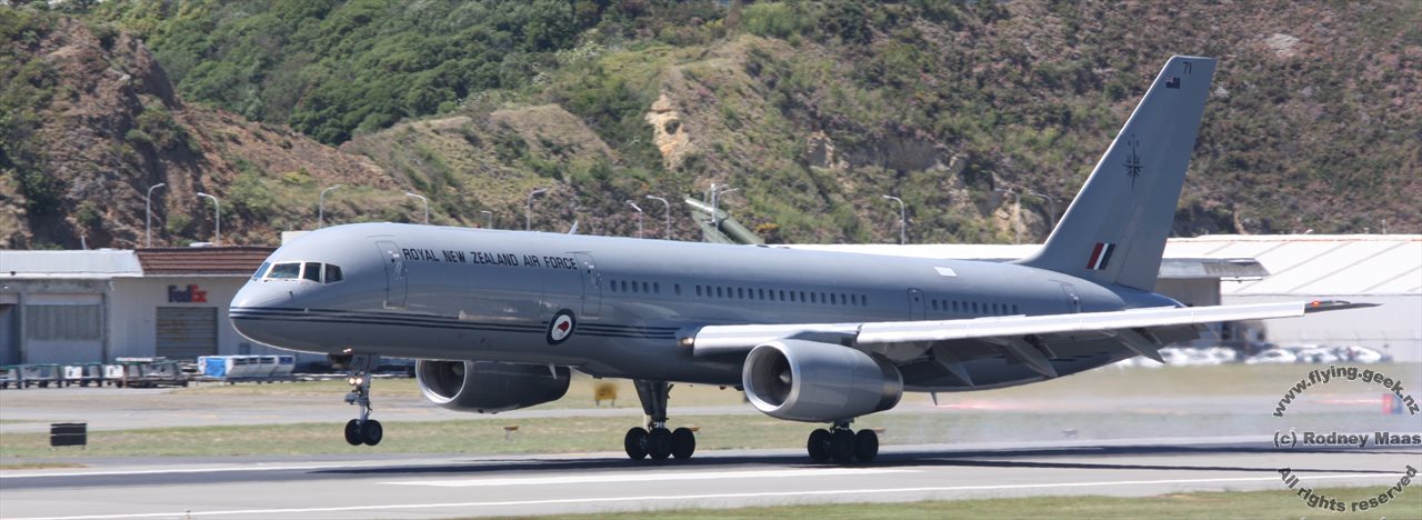 Rodney's Aviation Ramblings: RNZAF B757 arrival, departure from Wellington
