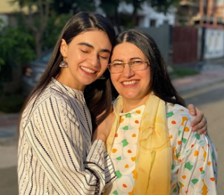 Actress Sahifa Jabbar meets her mother after 2 Years | Photos goes ...