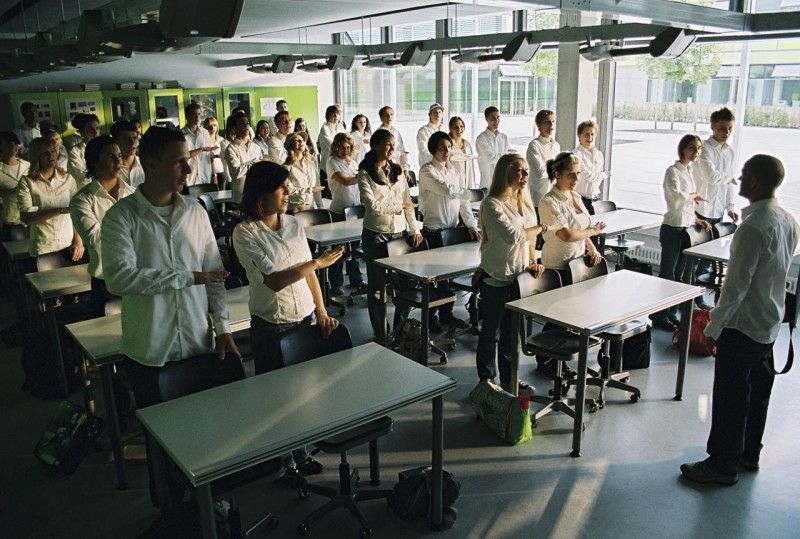 Personajes De La Pelicula La Ola Die Welle - Descargar Video