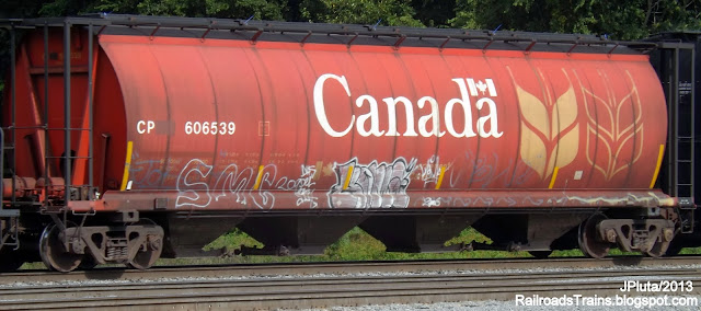 RAILROAD Freight Train Locomotive Engine EMD GE Boxcar BNSF,CSX,FEC ...