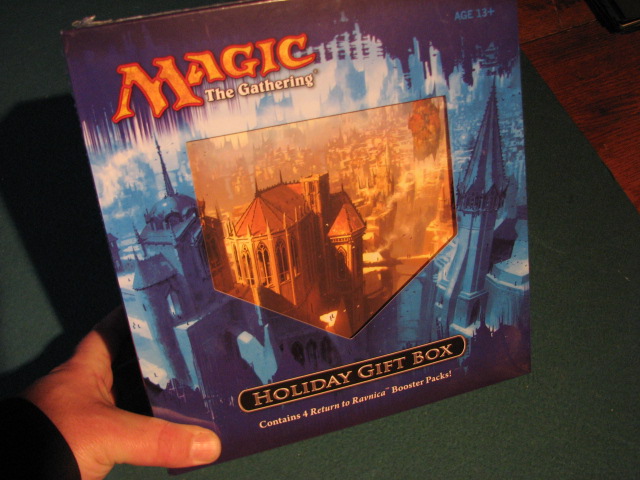 MTG Realm: MTG Holiday Gift Box