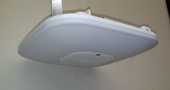 WLAN Ramblings: Easy way to mount a Cisco 3602 to the wall with off the ...