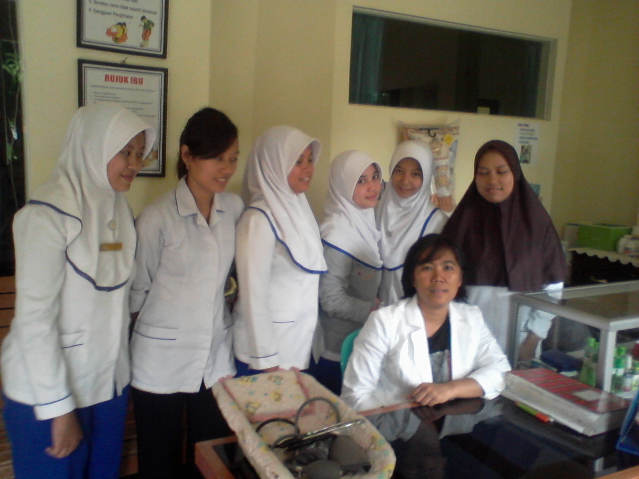 catatan ku: foto wawancara bidan delima