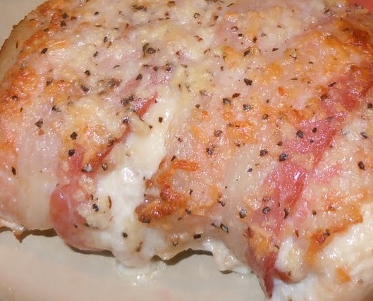 Recipes By Sara: Bacon Wrapped Garlic Chicken
