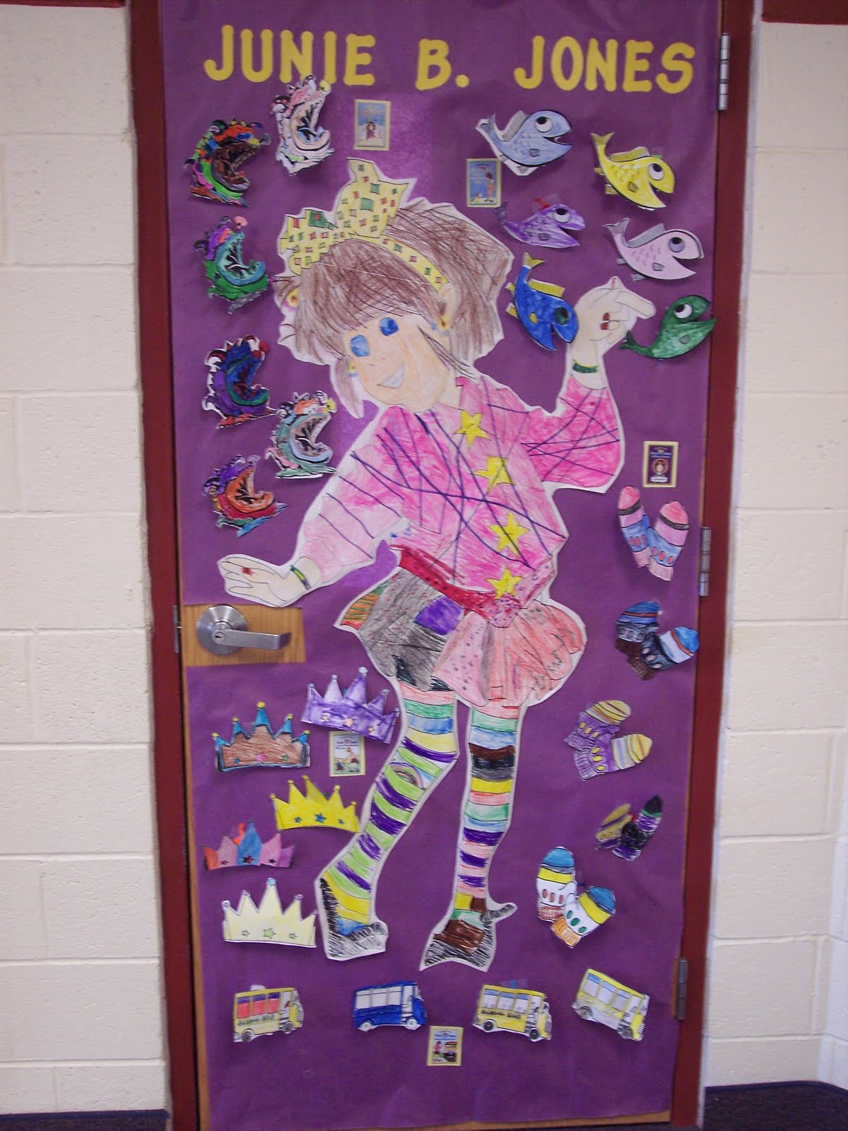 Pioche 1st & 2nd: Reading Week: Door Decoration