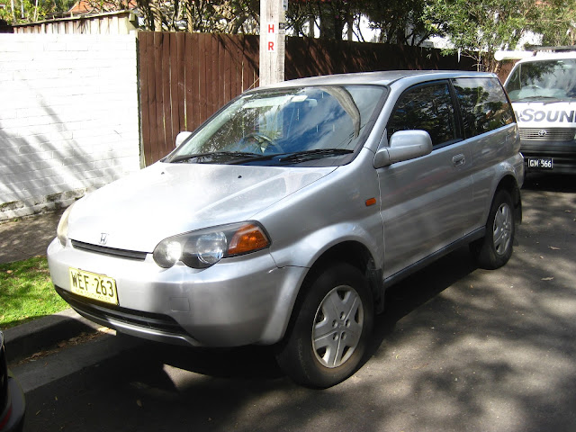 Aussie Old Parked Cars: 1999 Honda HR-V