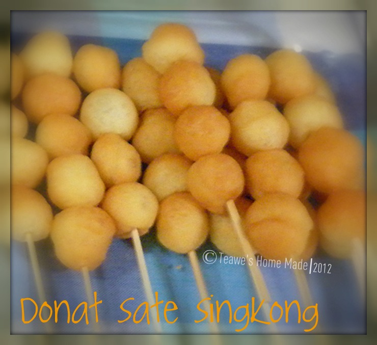 Welcome to Teawe's blog: Donut Cassava/ Donat Singkong