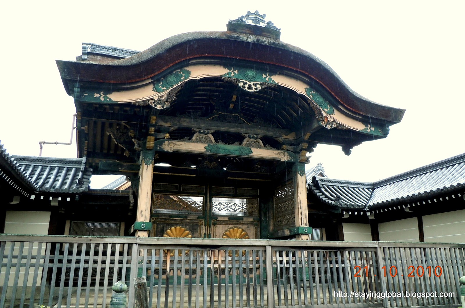 A Global Life: Kyoto : Higashi Honganji Temple