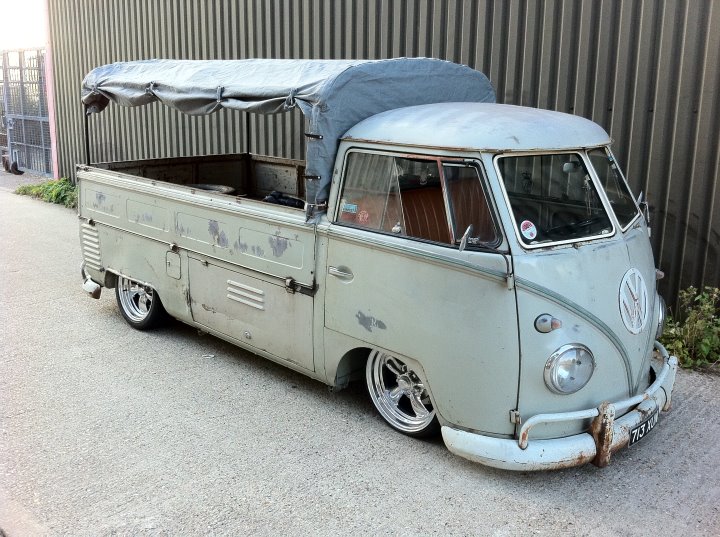 OBSESSION VW: Cool split pick up out of Type 2 Detectives