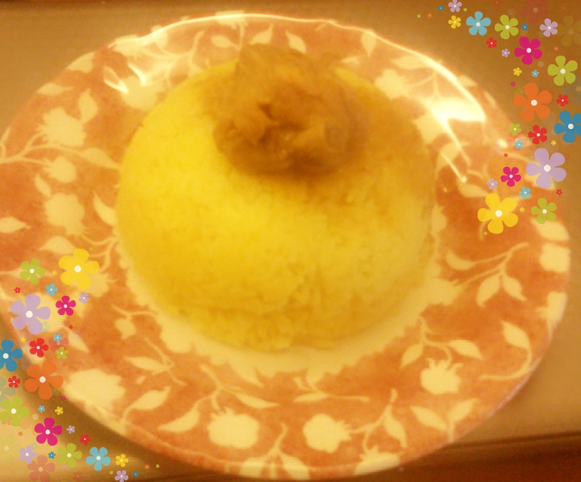 Nostalgia Belanga Tembaga: Pulut Kuning dengan Gulai Ayam Noxxa