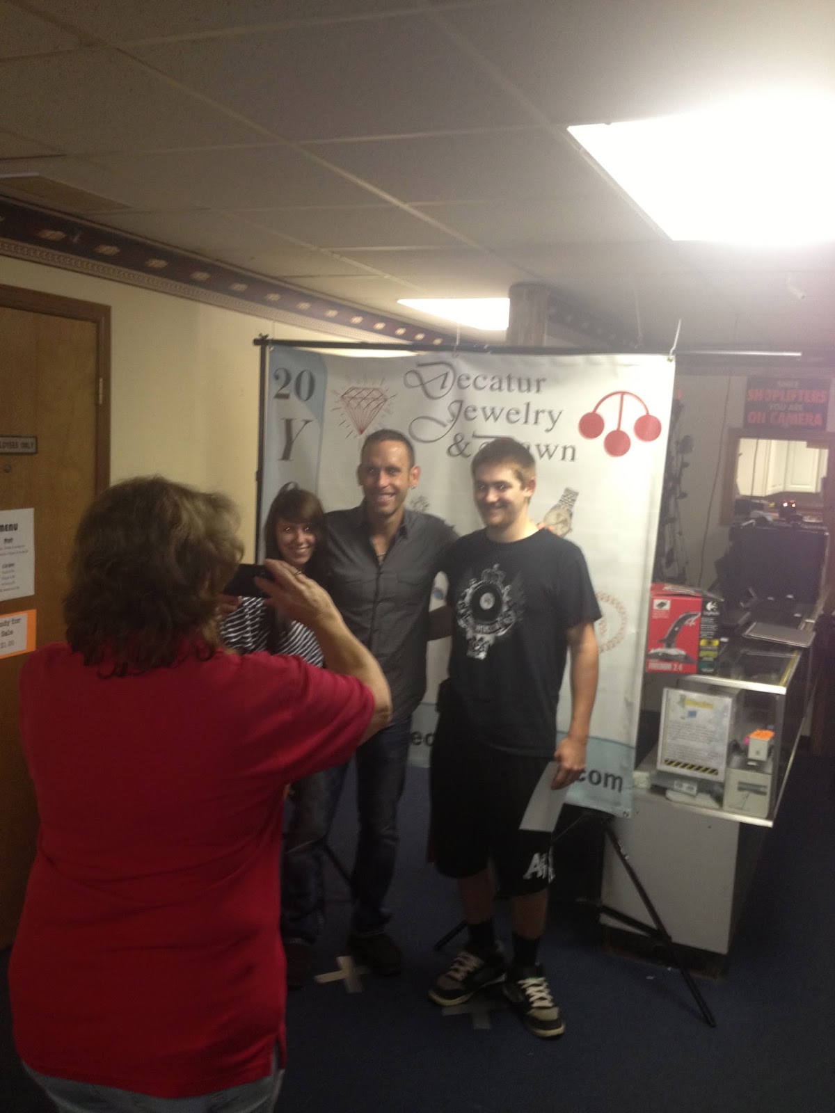 Big Glowing Box: HARDCORE PAWN, Episode 15: Michael Blowed the Deals ...