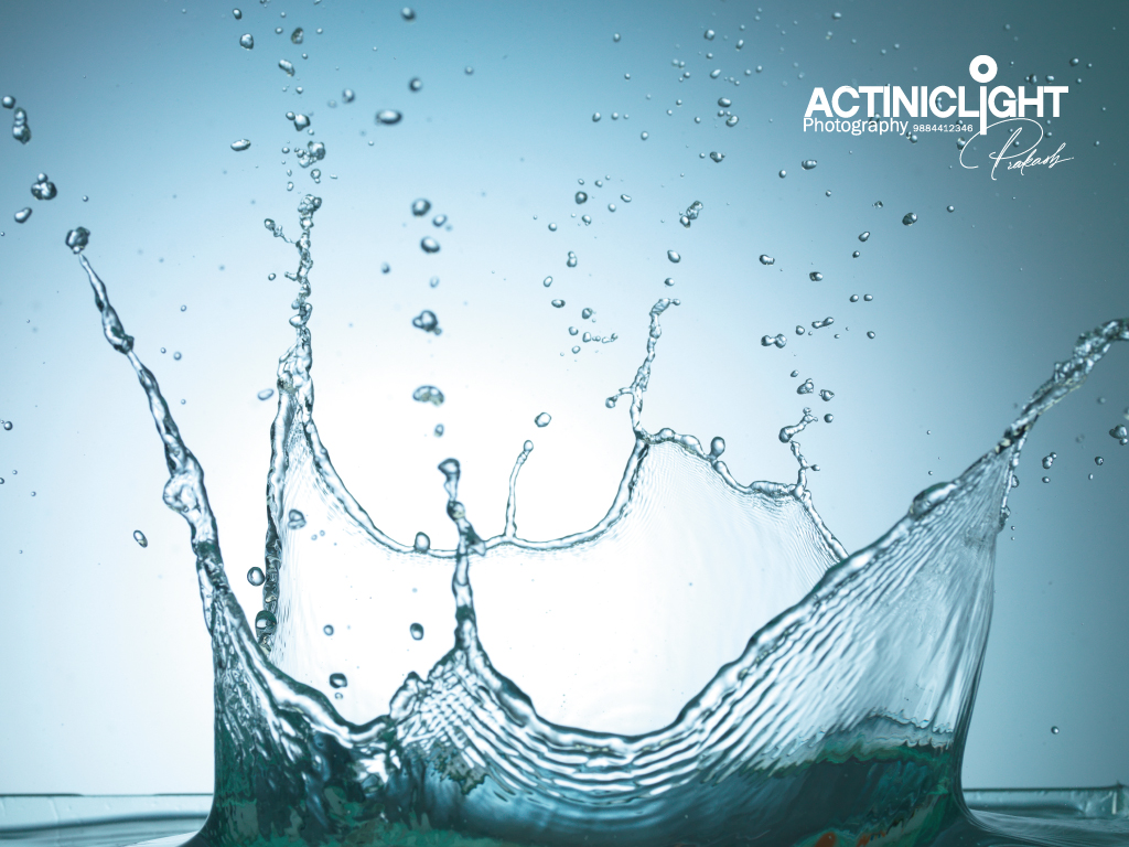 ACTINIC LIGHT PHOTOGRAPHY: WATER SPLASH