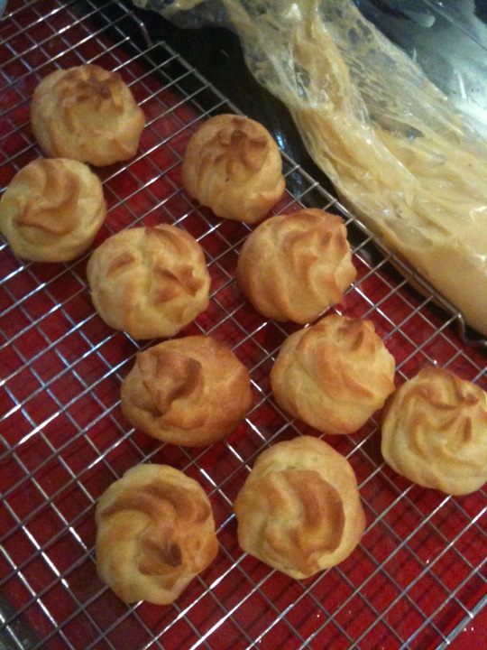 Devil-licious Berry: Berry Power Cream Puffs