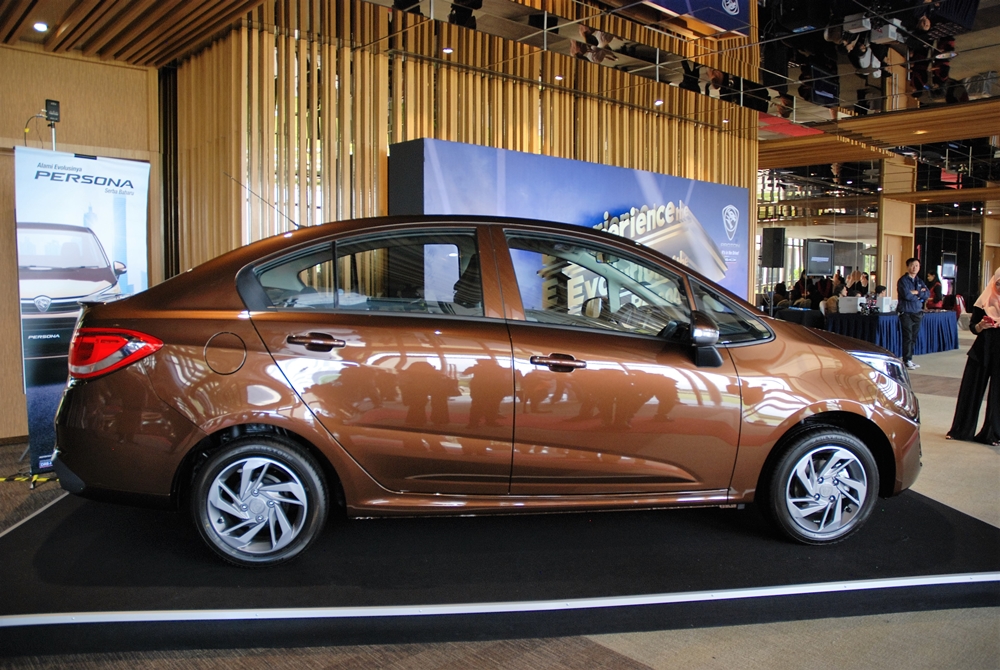 Pencarian Model Terbaru Kereta Proton Hanya Di Sini - wanzawawi[dot]net