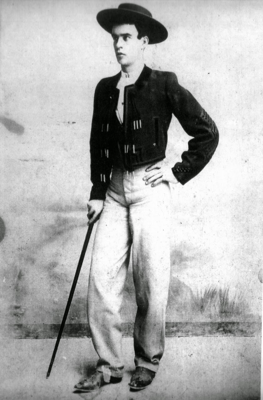 De Ilipa a Alcalá: ANTONIO REVERTE (LA INFANCIA)