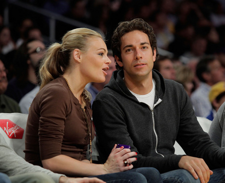 All Abot Hollywood: Zachary Levi With Girlfriend Images 2012