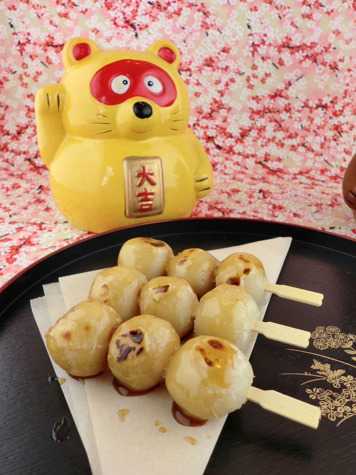 Uncasual Pâtisserie: Mitarashi Dango 御手洗団子, Grilled Mochi Balls