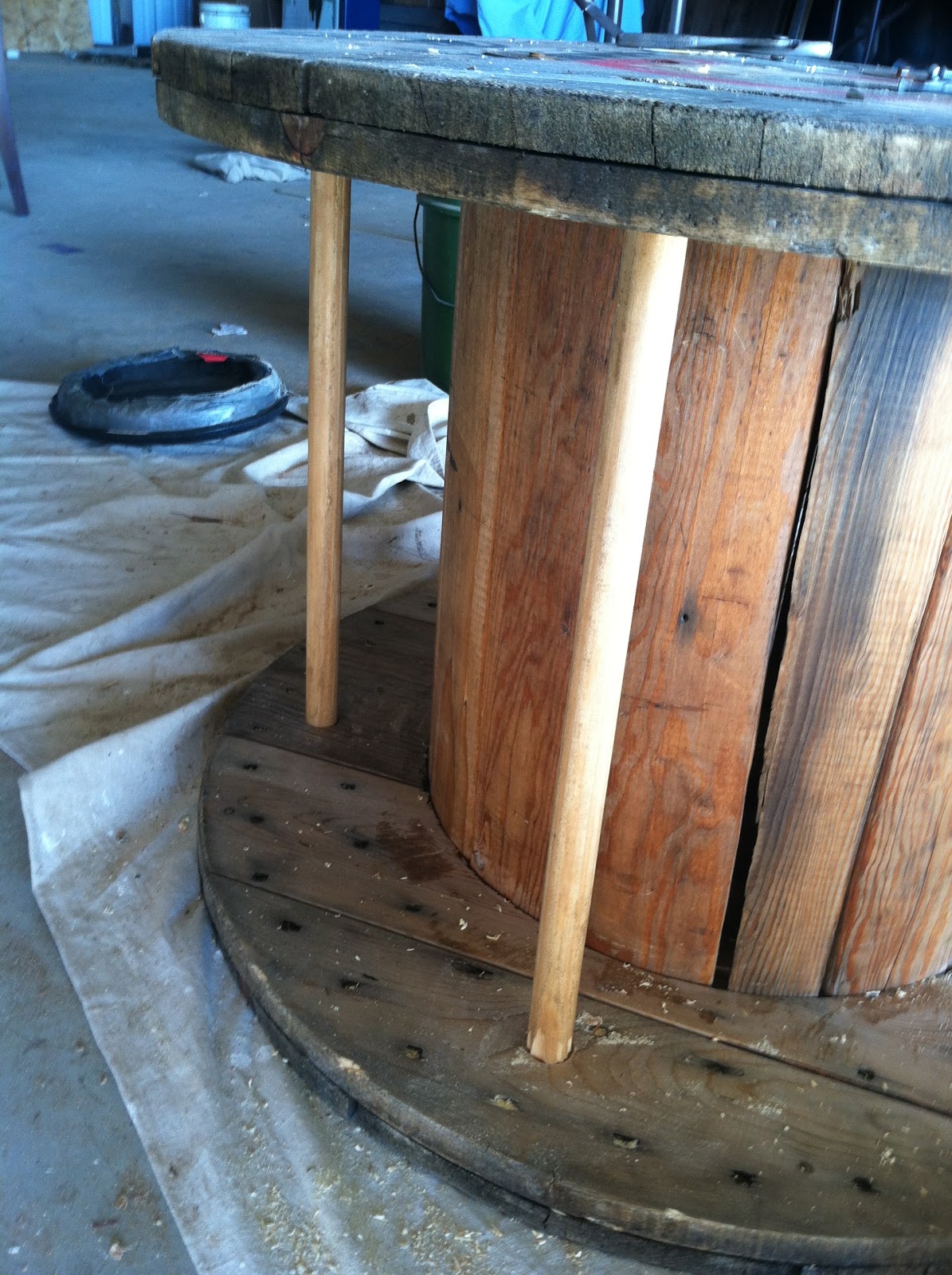 Latte Love: DIY: cable spool coffee table