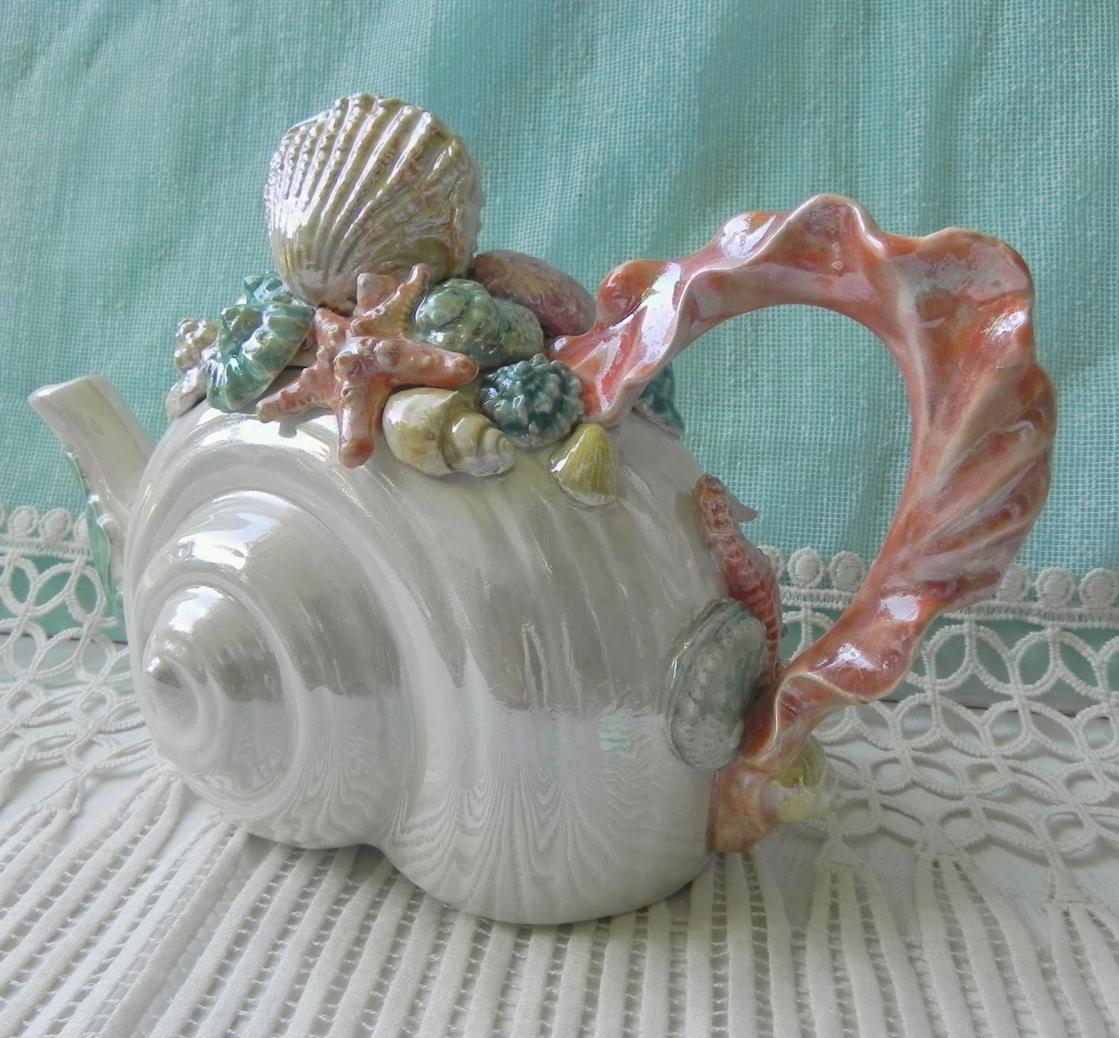 Summerland Cottage Studio: Tea time at the seashore