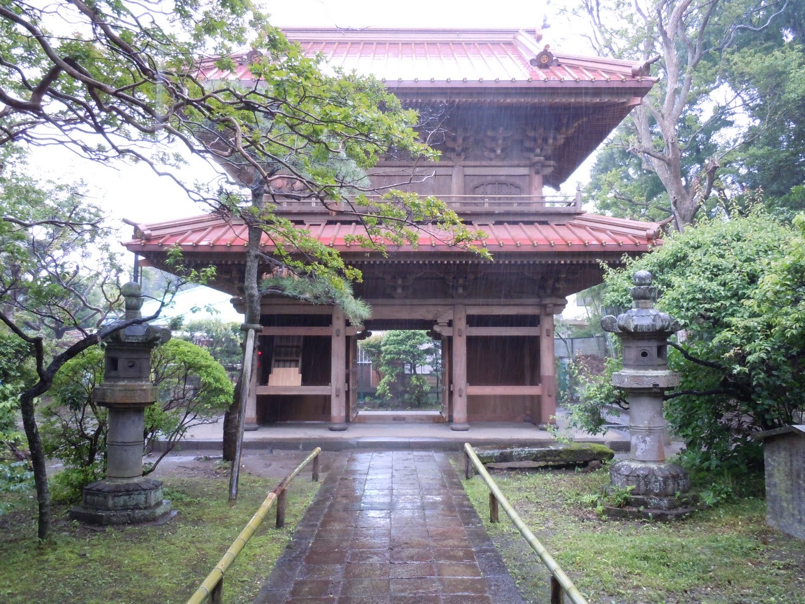 ARANOYAS: Get Thee to a Nunnery: Eisho-ji in Kamakura