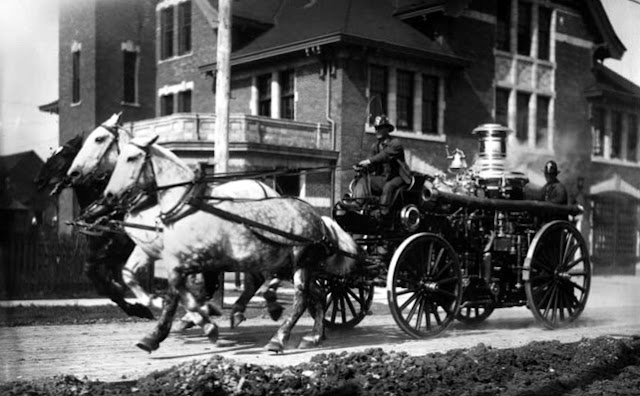 Just A Car Guy: late 1890s horse drawn steam pumpers