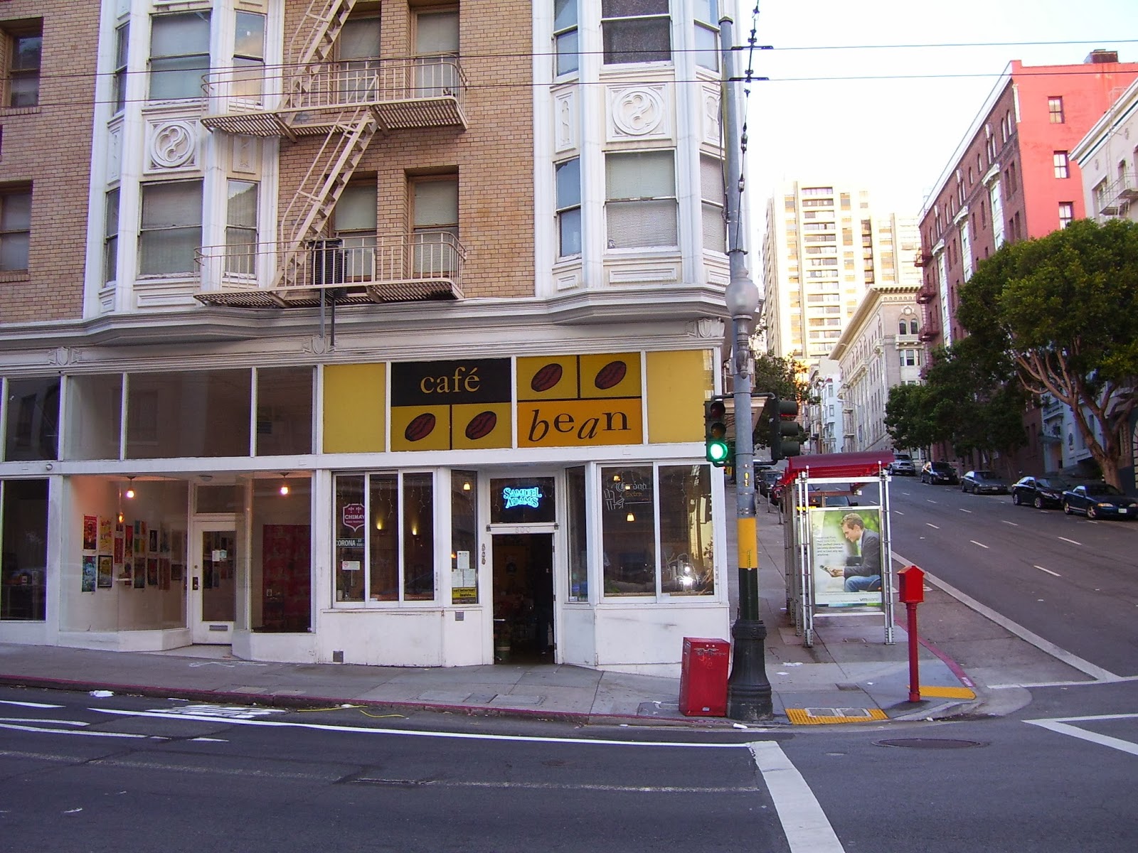 Breakfast at Epiphany's: café bean