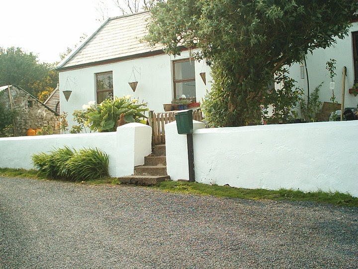 SilentOwl: Vernacular (traditional) Irish Cottage. Part One.