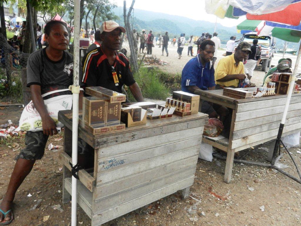 Satellite Town: Illicit trade into PNG begins at Batas Market