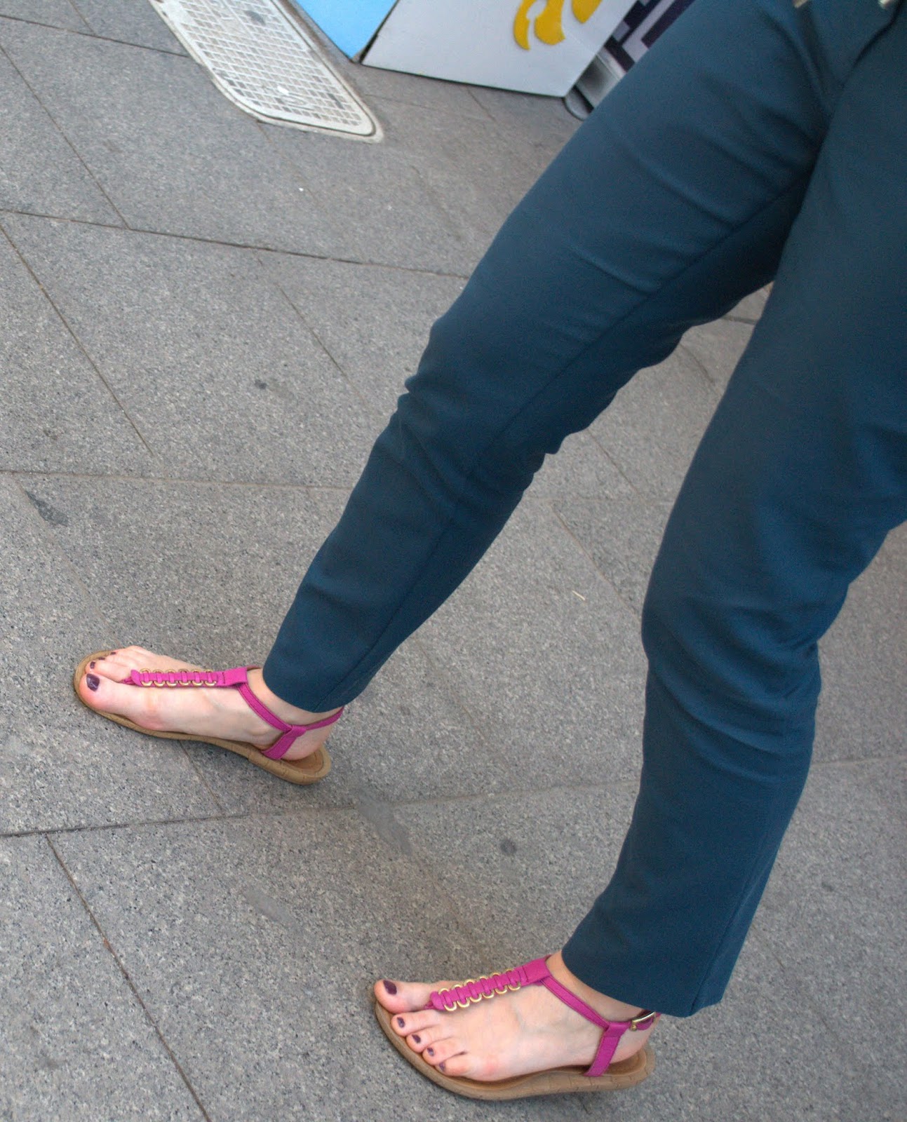 candid turkish girls feet: 2019-08-18