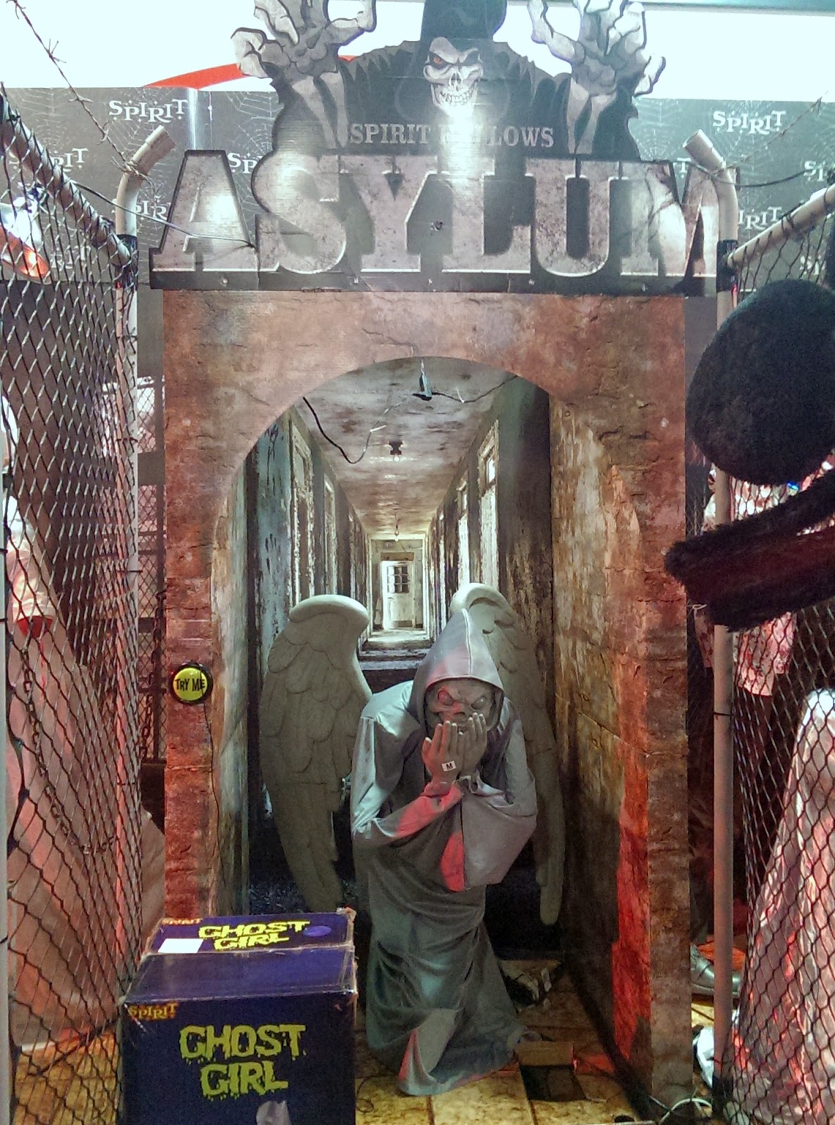 OTIS (Odd Things I've Seen): Random Halloween Season Photos Without a ...