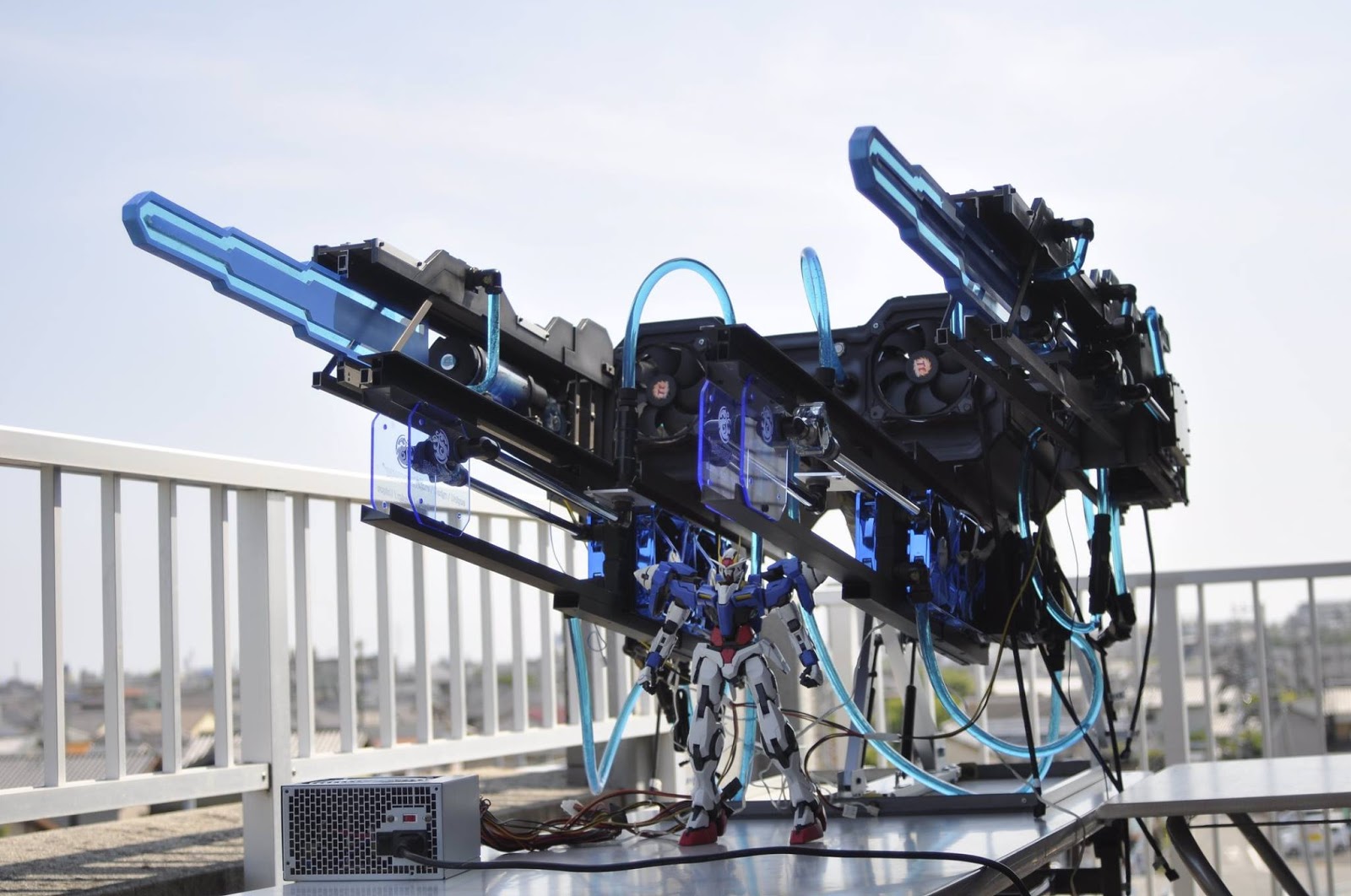 This Stunning 00 Gundam Inspired PC Should be Mass Produced!