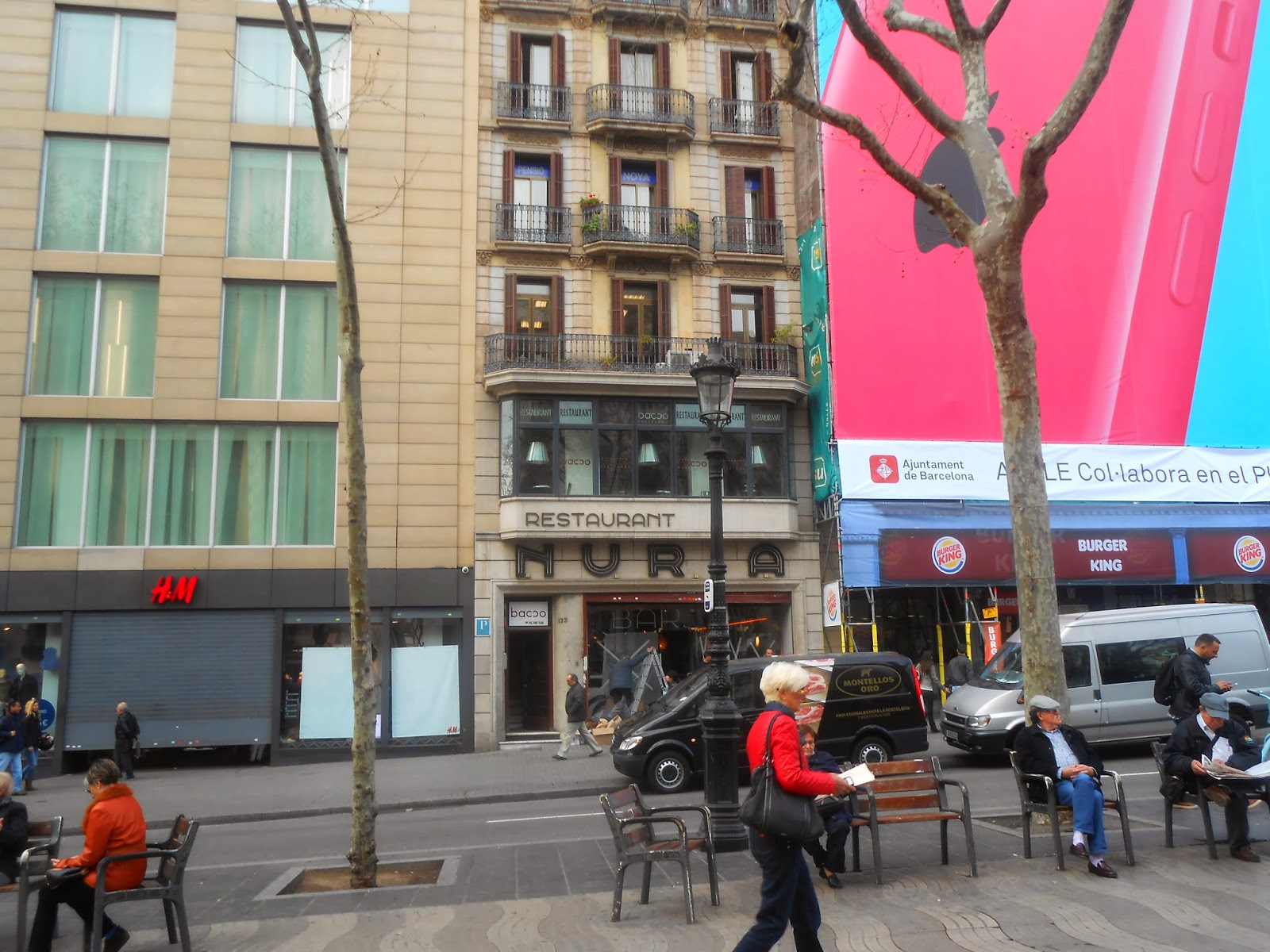 Groeten uit Barcelona: Bar-restaurant Núria: welkom in Barcelona!