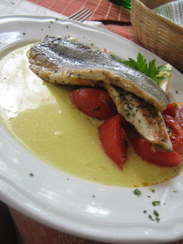 Rozmaring & ibolya: Szentestére halat